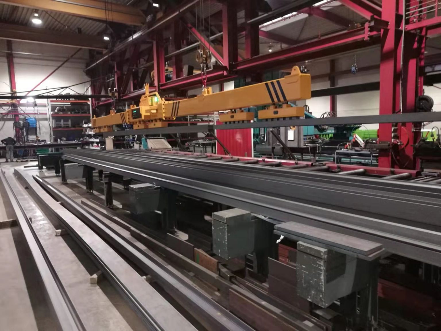 A Brief Introduction to Lifting Equipment for Steel Beam/Profile | HVR MAG