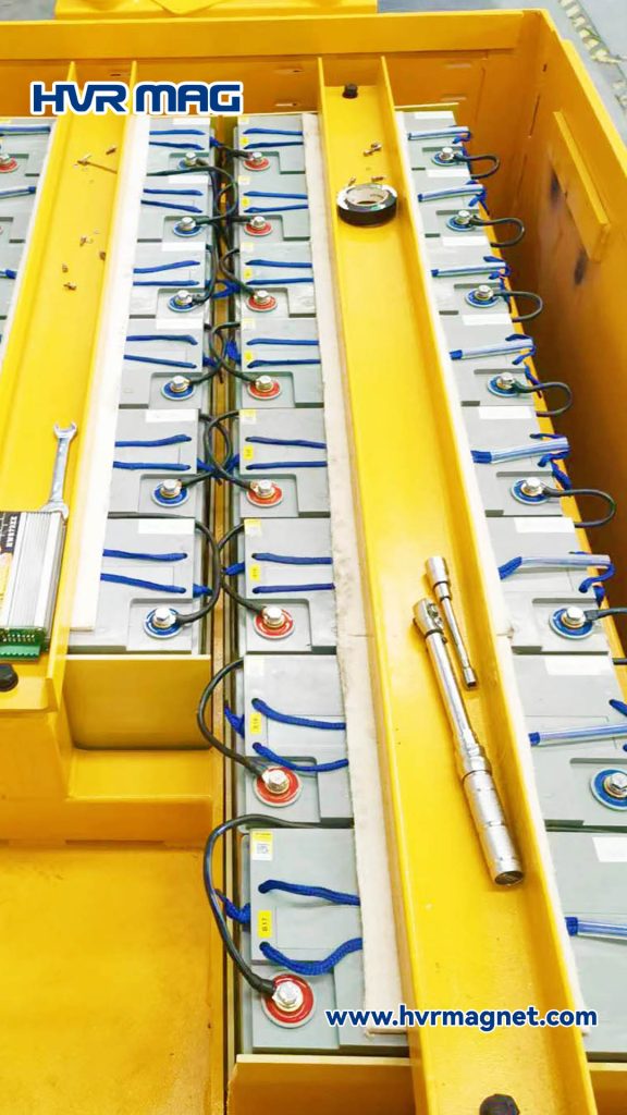 How to Choose Lifting Device for Forklift | HVR MAG