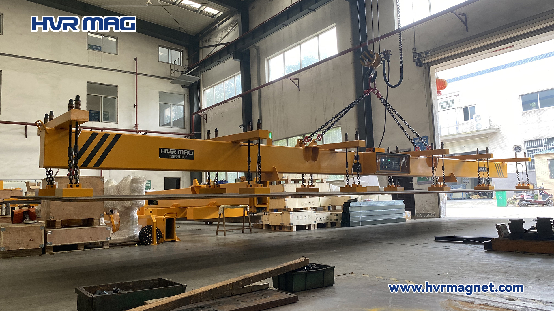 12T Lifting Magnet for Handling Steel Plates Outside | HVR MAG