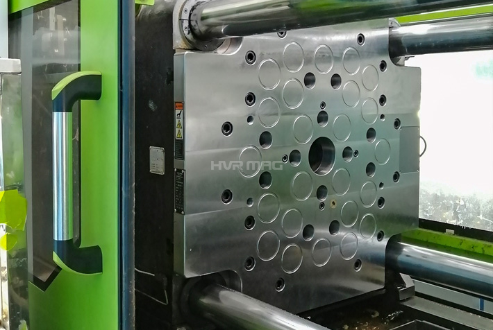 Magnetic Clamping System for Mold Change | HVR MAG